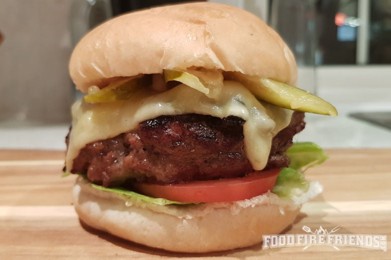 How to Make Burgers - From Choosing the Right Meat to Perfect Grilling