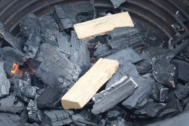 The Charcoal Snake Method: Smoking on a Grill — In a Few Easy Steps