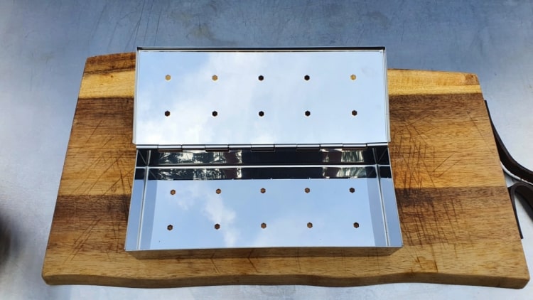 How to Use a Smoker Box on Your Gas or Charcoal Grill