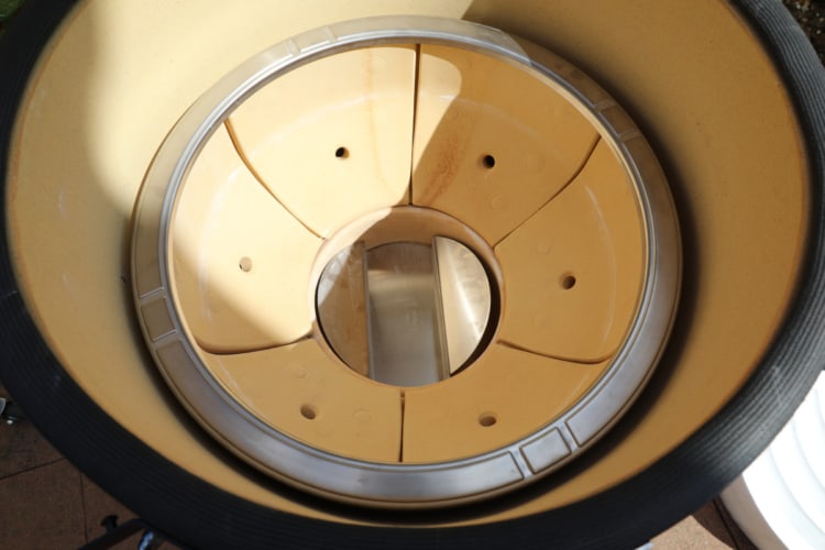 11 Best Kamado Grills of 2024 — Expert Reviews and Buying Guide